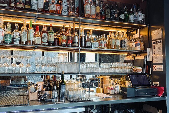 Minneapolis Local Bar Tour with Tastings - Key Points
