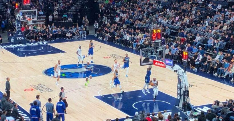 Minneapolis: Minnesota Timberwolves Basketball Game Ticket - What to Expect During Your Visit