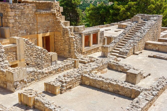 Minoan Life: Knossos Palace, Olive Grove Farm, Lunch at Archanes - Who Is This Tour Best For?