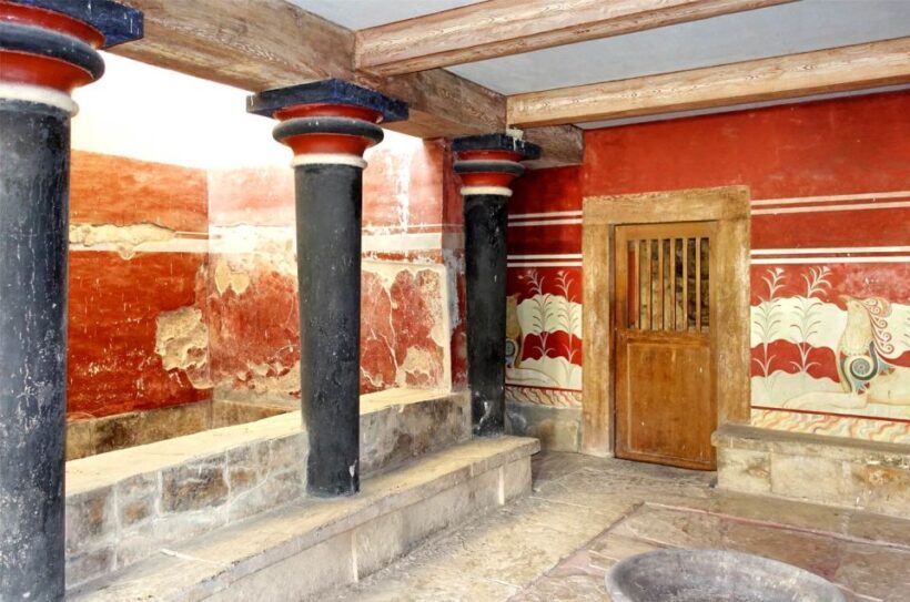 Minoan Path: Knossos Palace, Winery Visit, Lunch at Archanes - Transportation and Timing