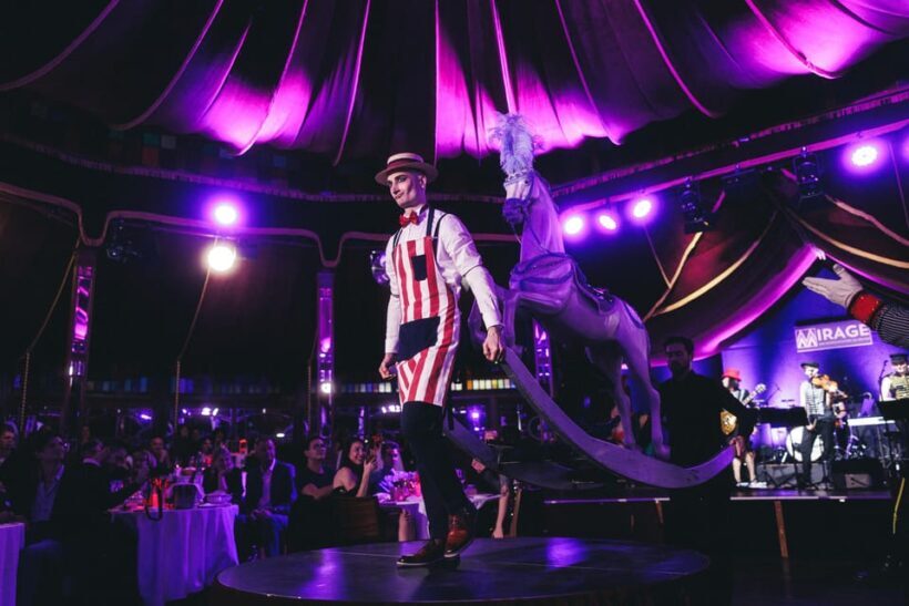 Mirage Vienna: Burlesque Spectacular - Dinner Show - Atmosphere and Setting: An Intimate, Stylish Venue