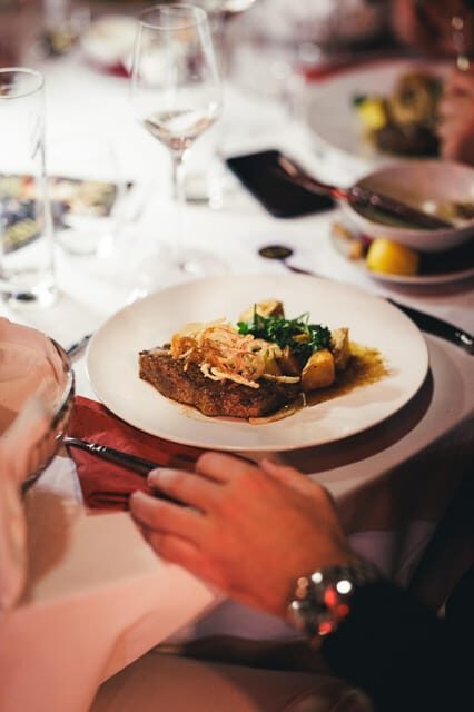 Mirage Vienna: Magic Royal - The magic dinner show with Wolfgang Moser - Key Points