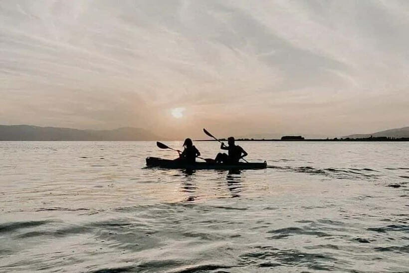 Mirissa: Canoeing Experience - Key Points