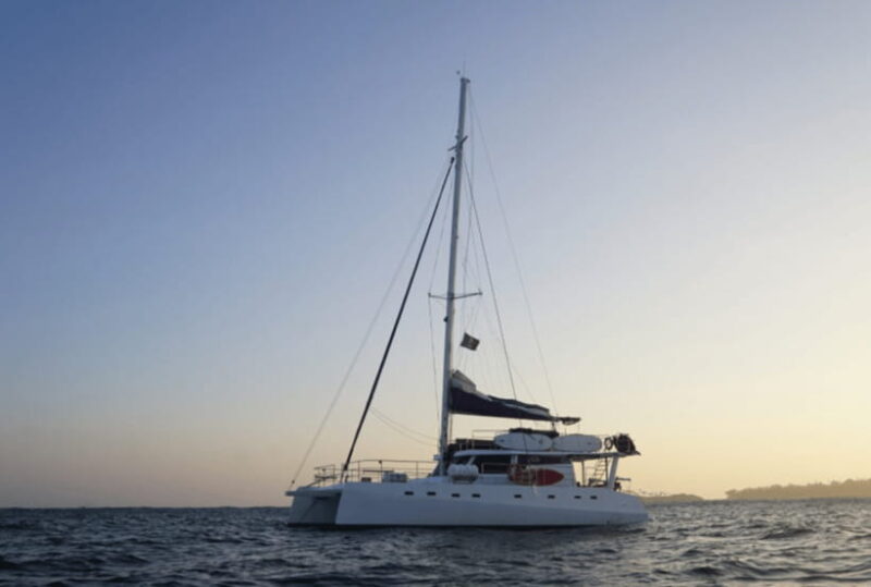 Mirissa: Sunset Catamaran Sailing Boat Tour with Dinner - FAQ