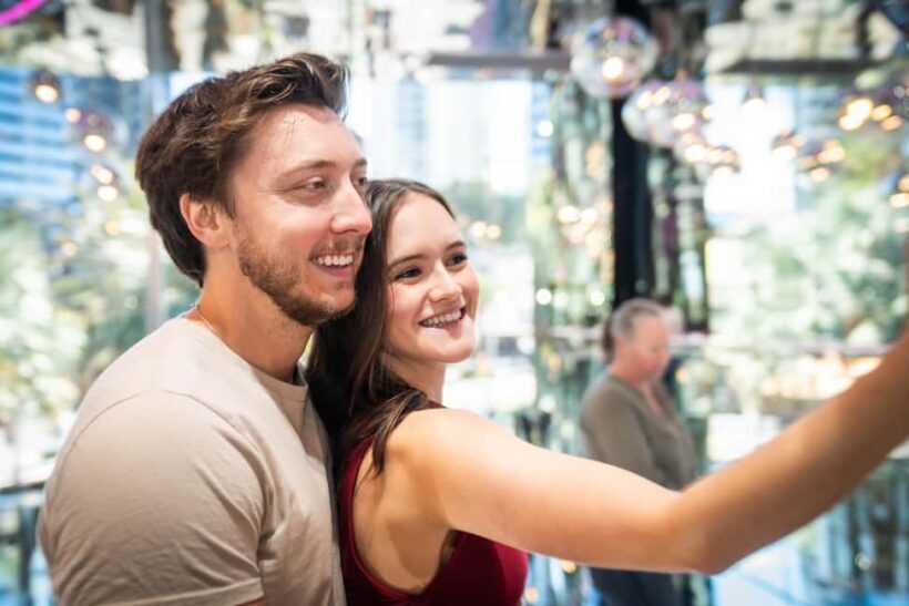 Mirror Bar - What to Expect During Your Visit