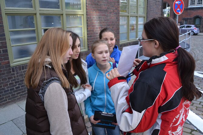 Mister X Hamburg 2h City Tour, Hunting & Games for All Ages - Highlights of the Tour