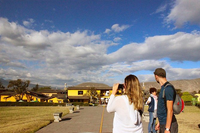 Mitad Del Mundo Daily Tour With 3 Stops and Local Guide - Reviews and Feedback