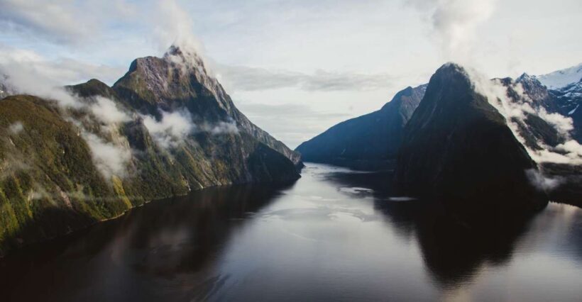 Mitre Peak | Helicopter Flight | Milford Helicopters - Key Points