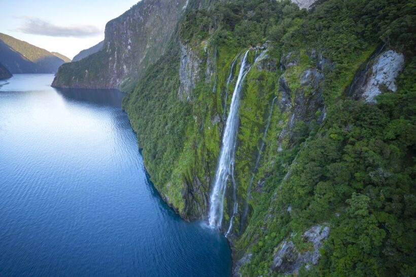 Mitre Peak | Helicopter Flight | Milford Helicopters - An In-Depth Look at Milford Helicopters and the Experience