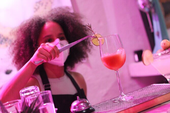 Mixology class with Mezcal in Oaxaca - Exploring Oaxaca’s Mezcal and Mixology Scene: A Closer Look at the Mixology Class with Mezcal