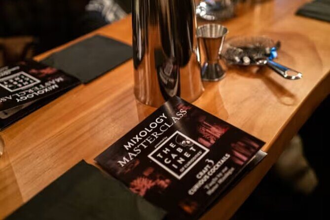Mixology Masterclass at the Cabinet of Curiosities in Las Vegas - Who Will Love This Class?