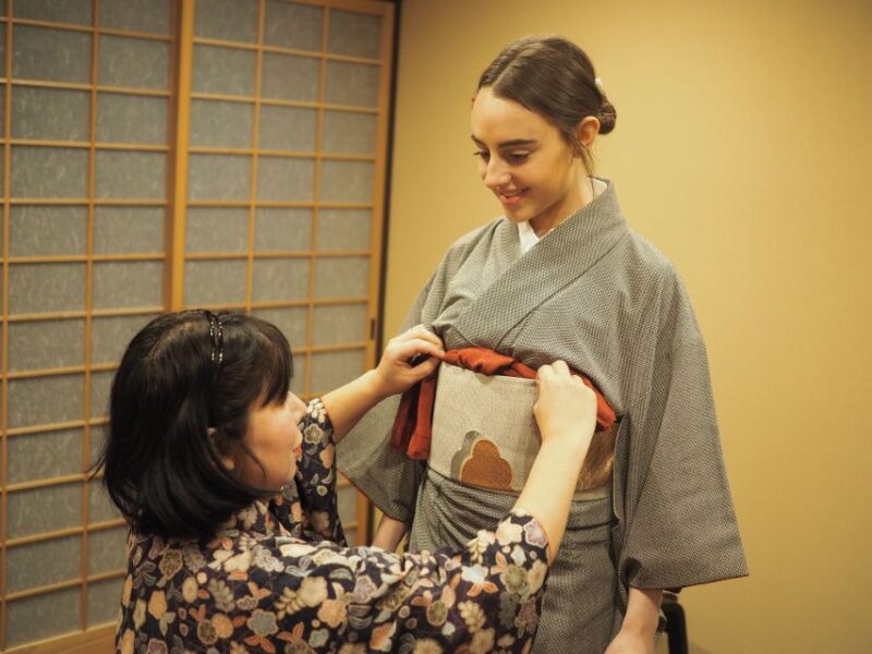 Miyajima: Cultural Experience in a Kimono - Language and Customs