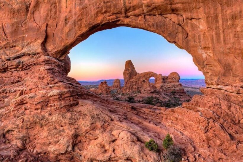 Moab: Arches, Canyonlands, and Moab Photography Day Trip - A Closer Look at the Experience