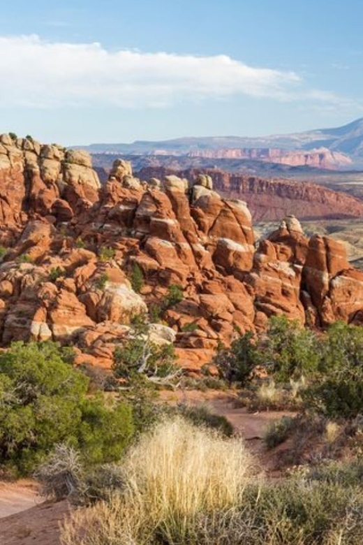 Moab: Arches National Park: Sunset & Night Photography - What This Tour Offers