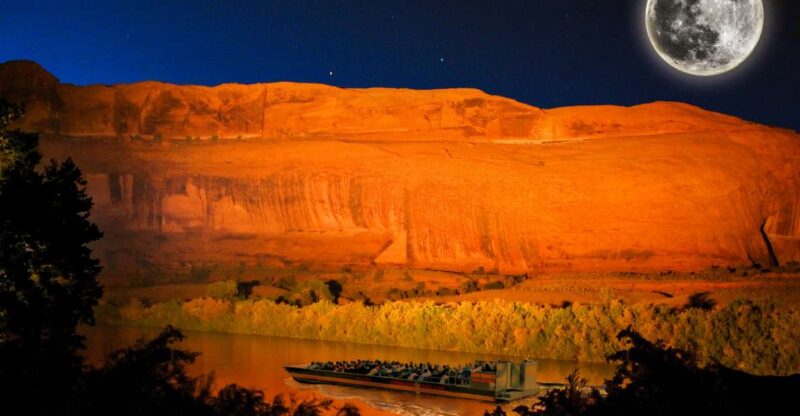 Moab: Colorado River Dinner Cruise with Music and Light Show - Who Will Love This Tour?