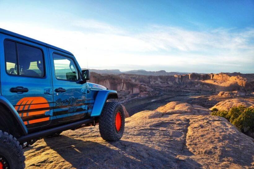 Moab: Off-Road Hell's Revenge Trail Private Jeep Tour - An Off-Road Adventure in Moab You Wont Forget