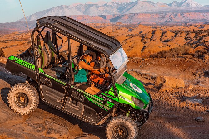 Moab Private 4x4 Tour On Hell's Revenge - The Experience of Riding and Driving