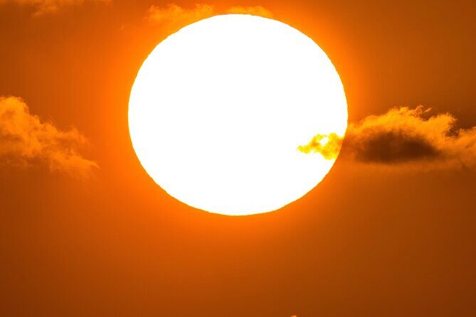 Moanas Luxury semi-private Sunset Cruise on Nalu - Who Will Love This Experience?