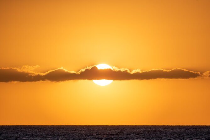 Moanas Luxury semi-private Sunset Cruise on Nalu - FAQs About the Moanas Sunset Cruise