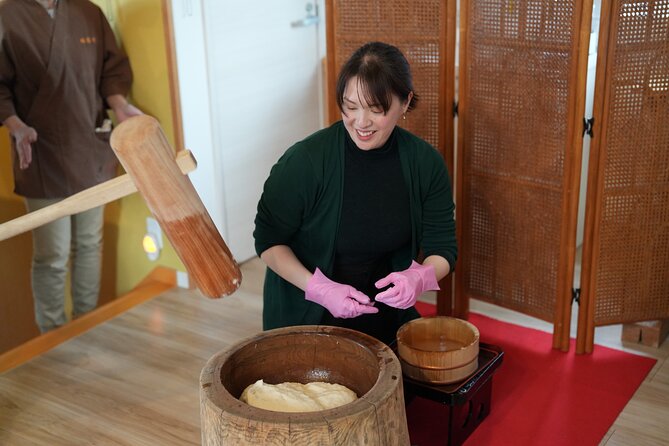 Mochi Experience in Toyama Discover Japans Rice Cake Craft - Delectable Mochi Creations