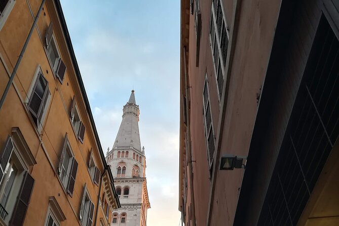 Modena Highlights Private Tour with a Local Guide - Why You Should Consider the Modena Highlights Private Tour