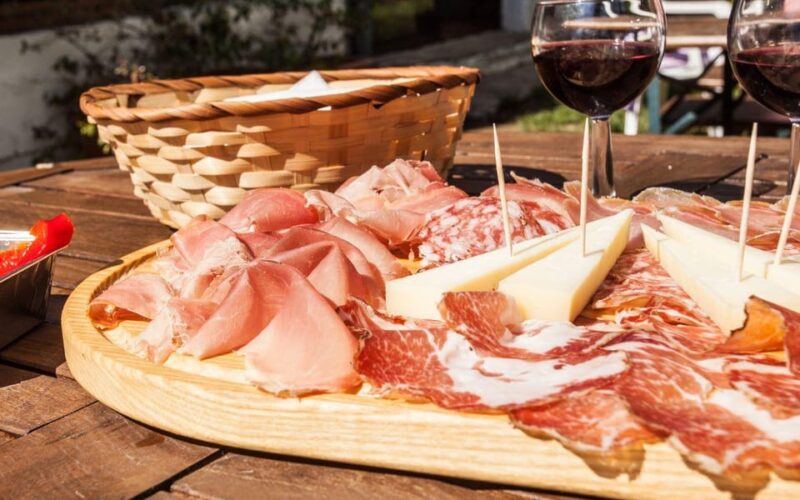 Modena: Walking Food Tour and Highlights with a Local Guide - The Practicalities and Value