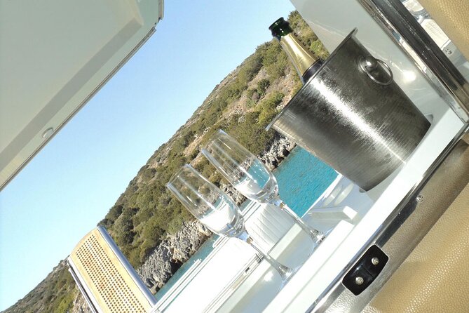 Modern VIP 18 Meter Luxury Sailing Yacht - The Perfect Day - What Do the Reviews Say?