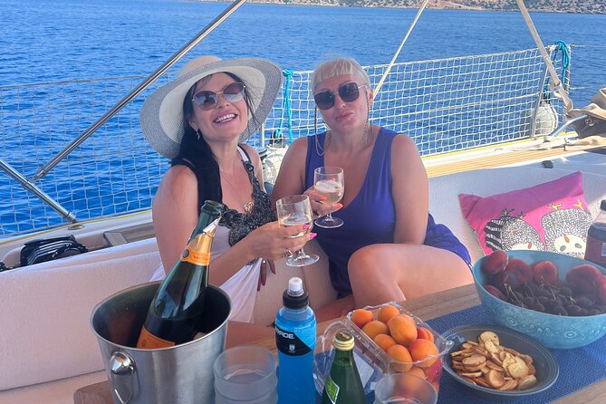 Modern VIP 18 Meter Luxury Sailing Yacht - The Perfect Day - Practical Details & Tips