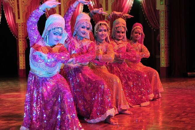 Mohabbat the Taj - A Creative Dance and Light Show - A Balanced View: Who Is This Tour For?