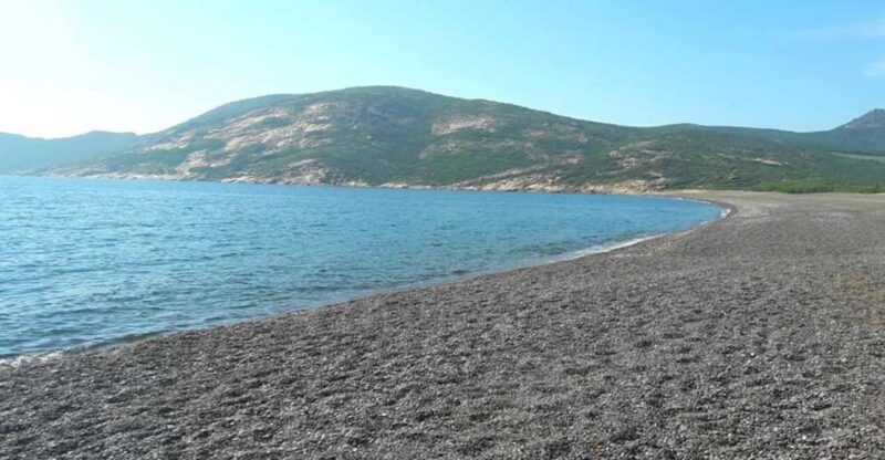 Moitié Terre, Moitié Mer - Coastal Marvels: Cliffs, Beaches, and Rocky Coves