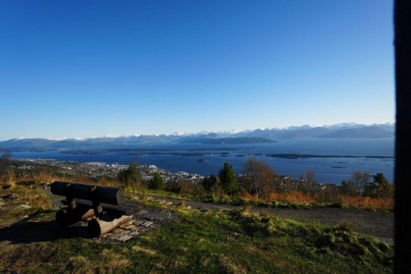 Molde: Atlantic Ocean Road & Varden Audio Guide Bus Tour - Who Will Love This Tour?