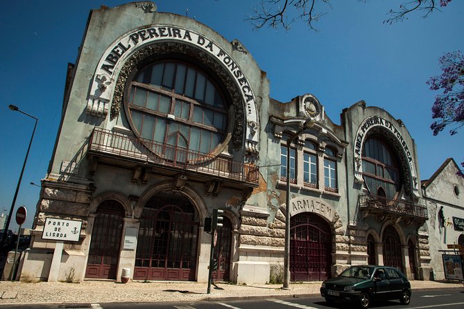 Mon Ami Maravilha - Lisbon Street Art Private Tuk Tuk Tour - Participant Considerations