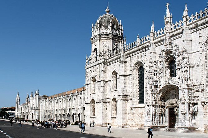 Mon Ami Navigator - Belém and Alcântara Private Tuk Tuk Tour - Key Features of the Mon Ami Navigator Tour