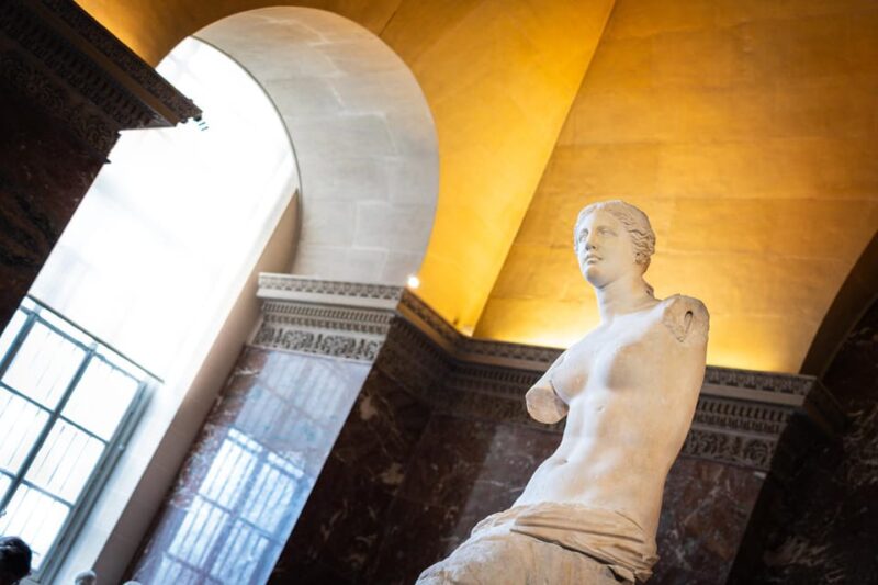 Mona Lisa & Treasures: 6-people Max Louvre Experience - FAQs