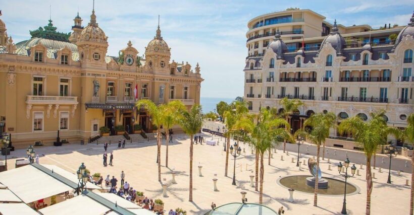 Monaco, Eze, Villefranche and Famous Houses Private Tour - Exploring Eze Village