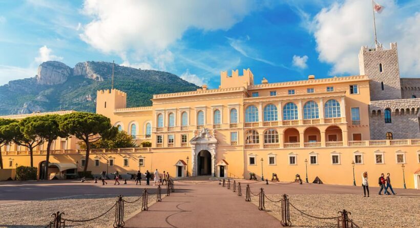 Monaco, Eze, Villefranche and Famous Houses Private Tour - Monaco and Monte Carlo