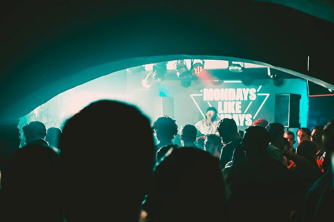 MONDAYS LIKE FRIDAYS - GIRLS 3 FREE DRINKS | Admission Ticket - FAQ