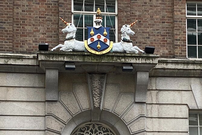 Money and Power in the City Sightseeing Tour - Practical Details and Value