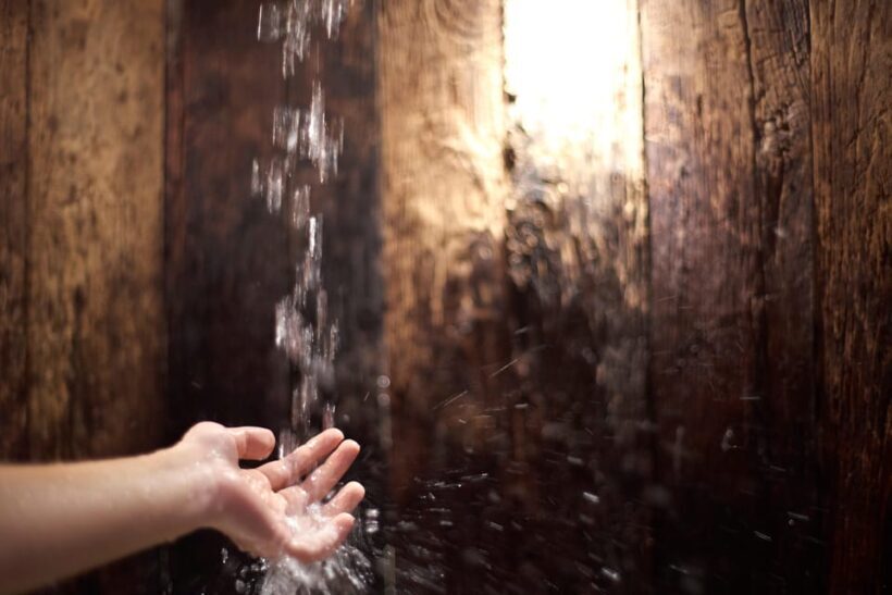 Monforte d'Alba: Jacuzzi Ritual with Wine Tasting - Authenticity and Value