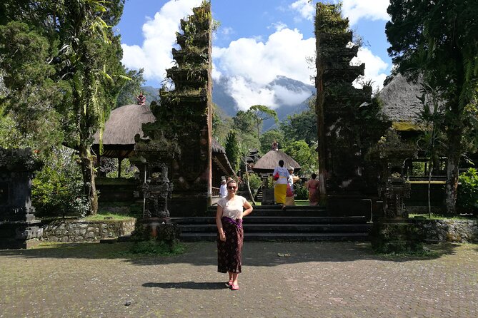 Monkey Forest, Jatiluwih and Temple in Jungle Private Tour - Second Stop: Taman Mumbul (Holy Spring Temple)