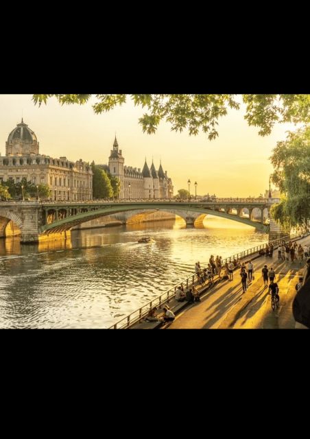 Monmarte Walking tour & French Perfumery Experience - Key Points