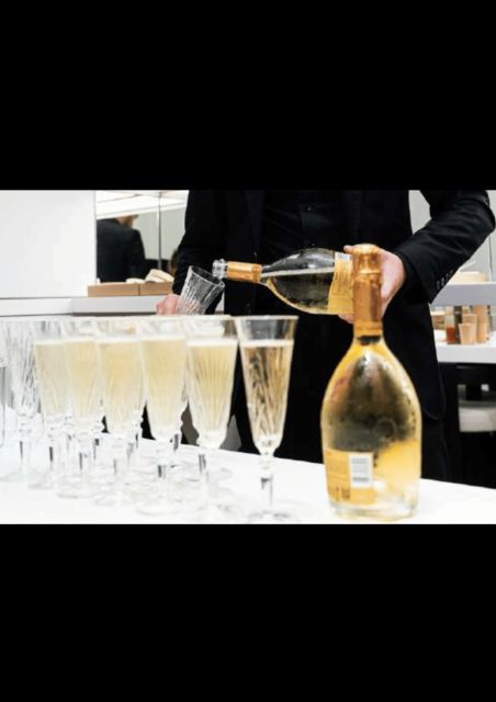 Monmarte Walking tour & French Perfumery Experience - Who Should Consider This Tour?