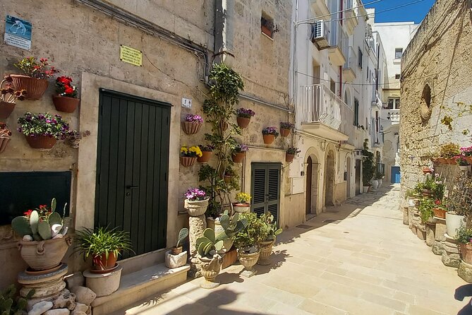 Monopoli City Walk Tour - Exploring the Old Town: Piazza Garibaldi and Beyond