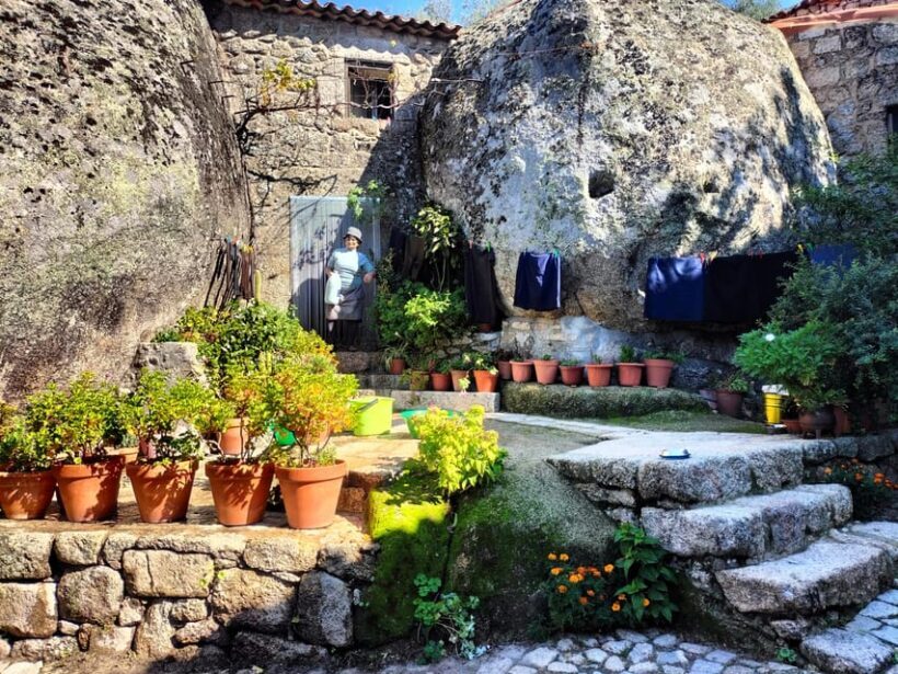 Monsanto (TV's Dragonstone GoT): Private Tour from Lisbon - The Journey Begins: Pickup and Transportation