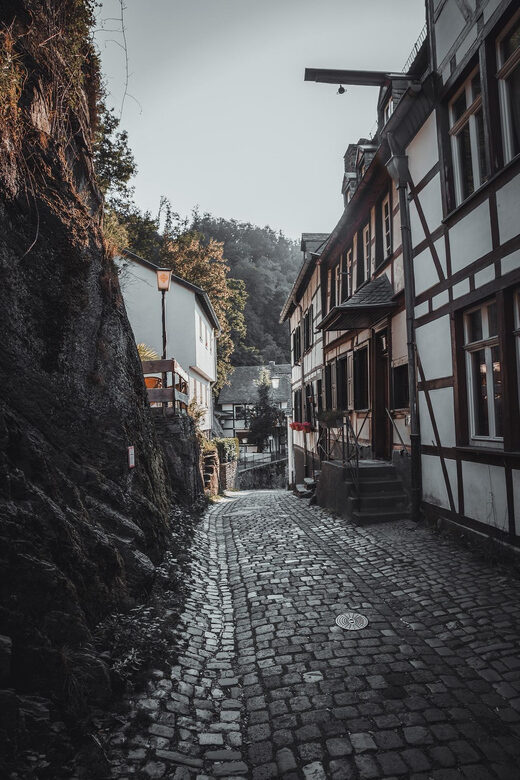Monschau - Old Town Private Guided Tour - The Felsenkeller Brauhaus & Museum