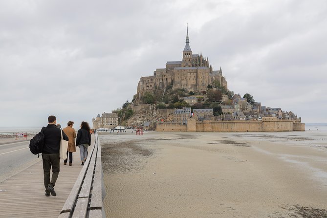 Mont Saint Michel Day Trip With Abbey Entrance From Paris - Visitor Experience and Recommendations