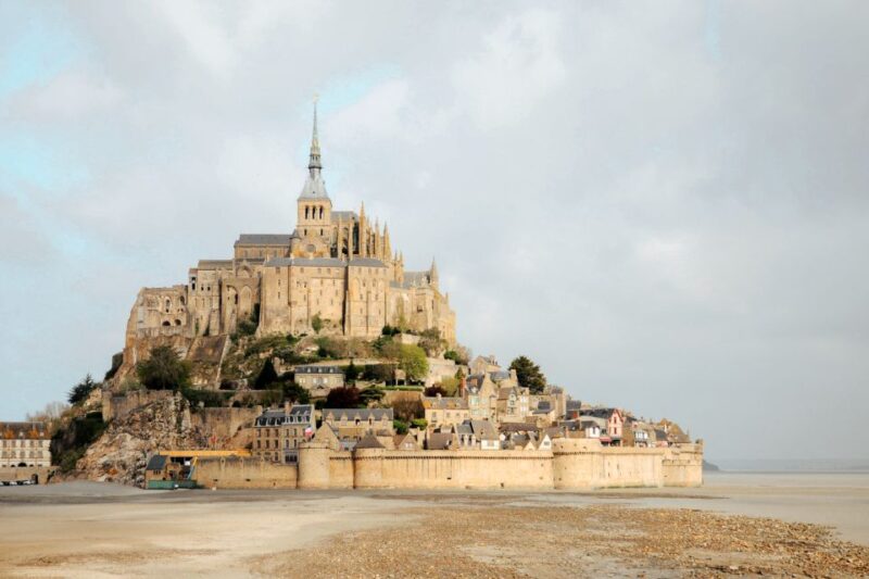 Mont Saint-Michel: Entry Ticket to Mont-Saint-Michel Abbey - Operating Hours and Holiday Closures