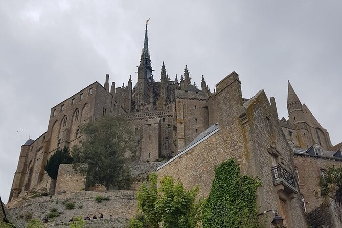 Mont Saint Michel: Explore History and Scenic Views - Key Points