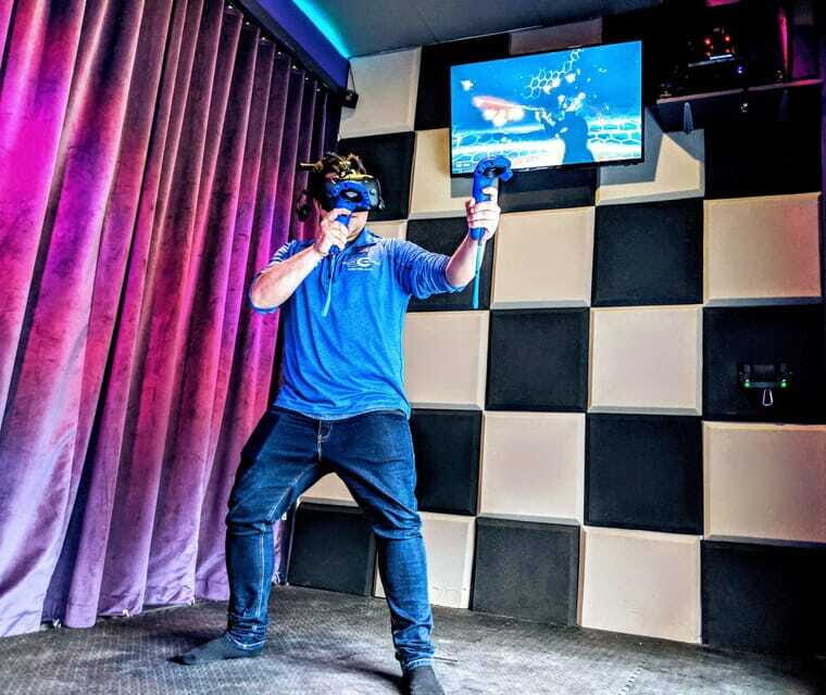 Mont-Tremblant: VR Arcade - Game Station - Details That Matter