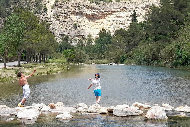 Montanejos: Do an Epic Hike and Swim in Thermal Waters - Savoring Local Flavors: Coffee and Picnic Lunch